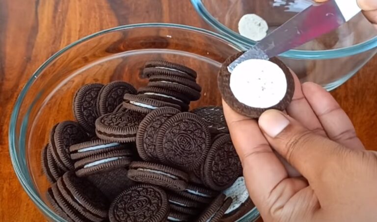 Do They Sell Oreos Without Cream? - Where to Get It